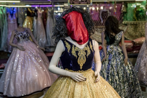 Kabul's mannequins, hooded and masked under Taliban rules | starherald ...